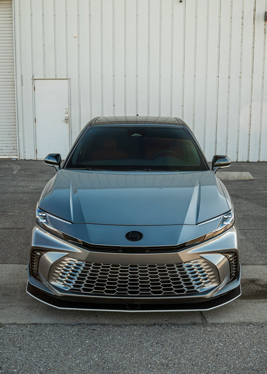 Toyota Camry (2025+) SE / XSE Chassis Mount Front Splitter – FSPE