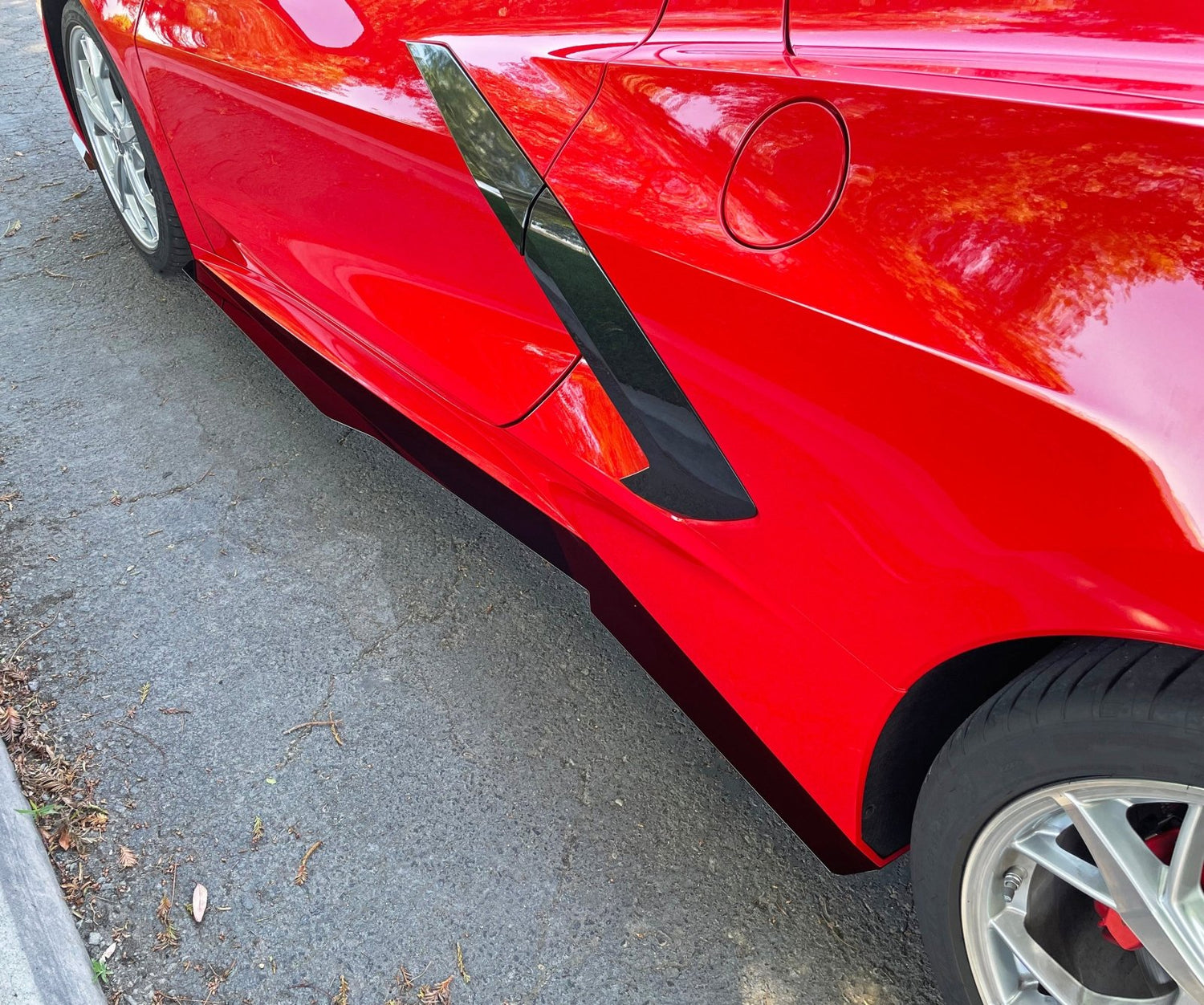 Chevrolet Corvette C8 (2020-2022) Side Skirt Extensions V1 | FSPE inc.