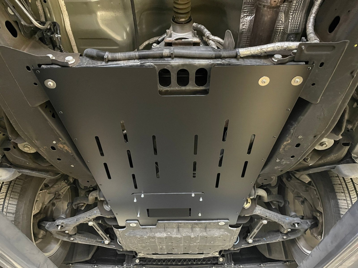 Chevrolet Silverado / GMC Sierra 1500 Catalytic Converter Guard V2 – FSPE