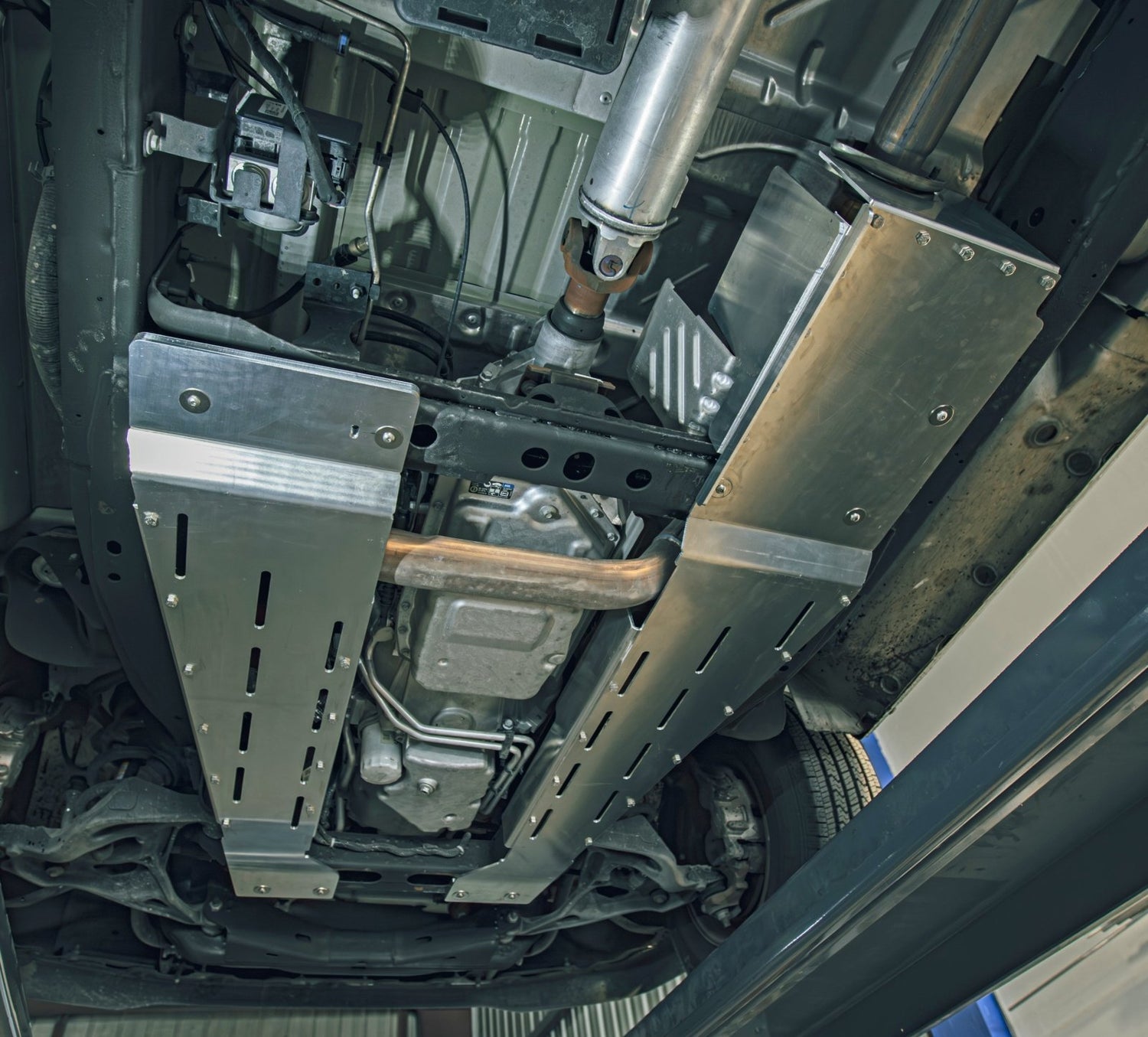 Express / Savana 2500 3500 Catalytic Converter Guard (2021-2024) – FSPE