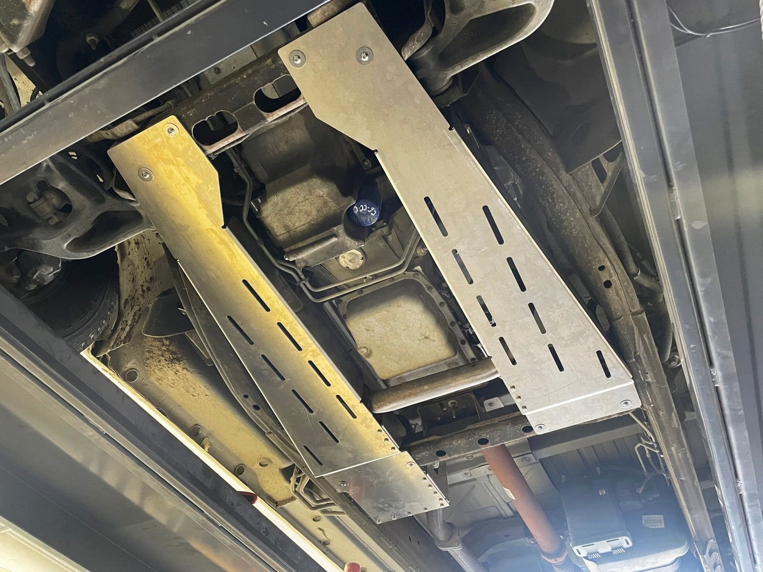 Express / Savana 2500 3500 Catalytic Converter Guard (2010-2020) – FSPE