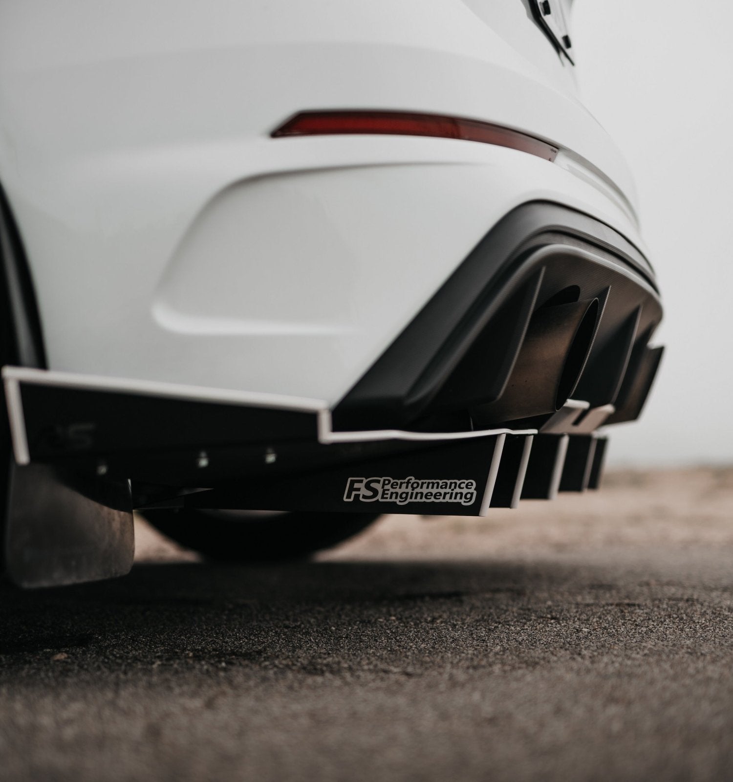 Ford Focus RS (2016-2018) Rear Diffuser V2 – FSPE